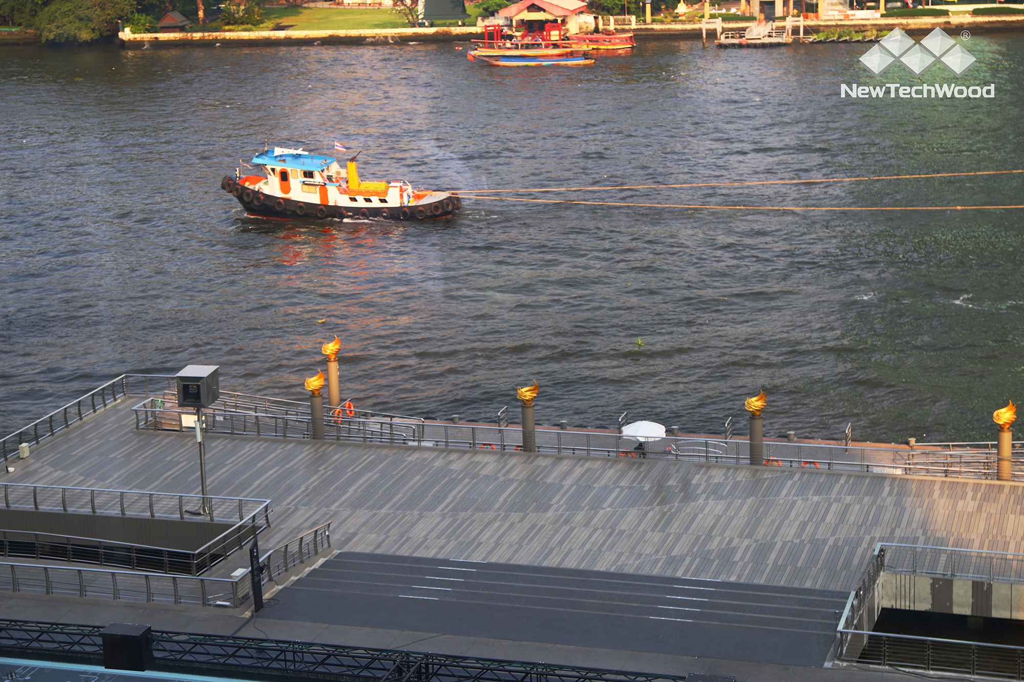 ICON SIAM โซนท่าเรือ - K.S. WOOD