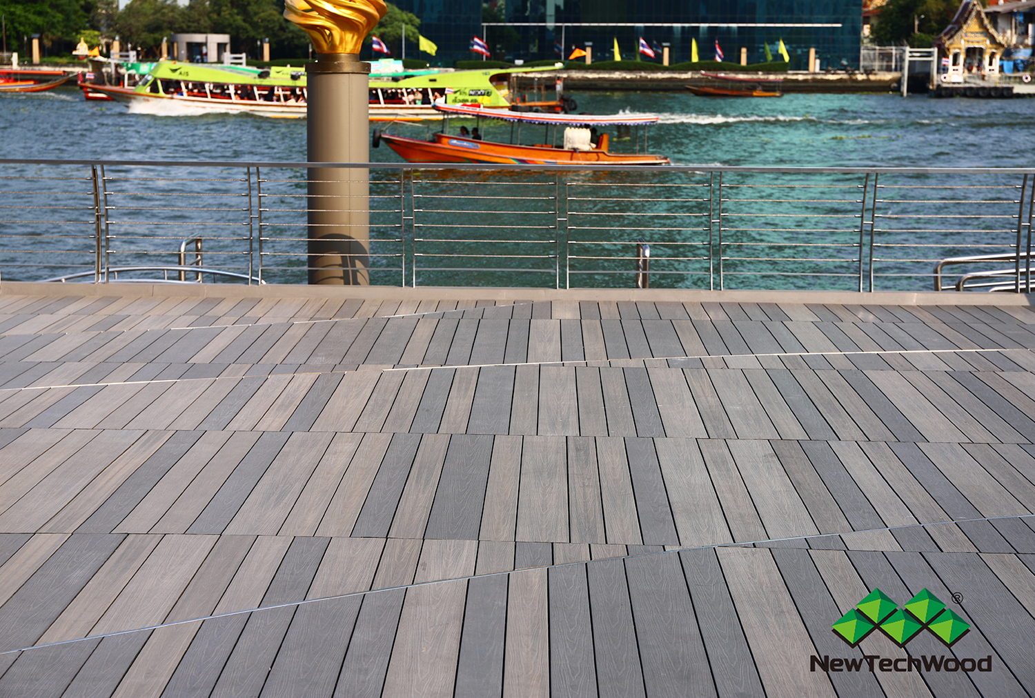 ICON SIAM โซนท่าเรือ - K.S. WOOD